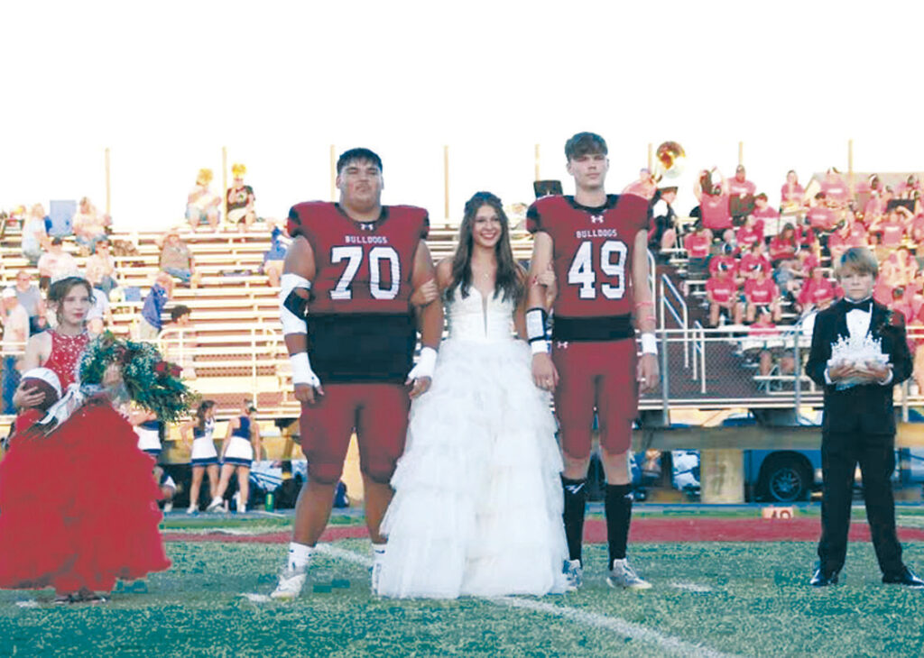 Muldrow High School HOCO held - Eastern Times Register